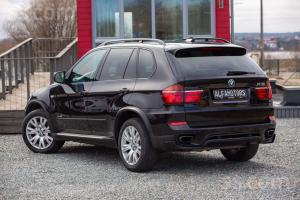 Melns BMW X5 2010 Rīga, ar dzinēja tilpumu 4.40 L un nobraukumu 0 tūkst. km par 5950 €, foto 3 vietnē AUTOMOTO.COM.LV