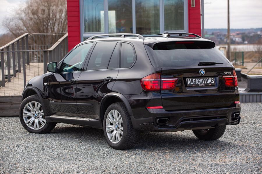 Melns BMW X5 2010 Rīga, ar dzinēja tilpumu 4.40 L un nobraukumu 0 tūkst. km par 5950 €, foto 3 vietnē AUTOMOTO.COM.LV