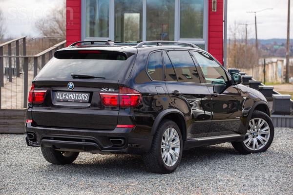 Melns BMW X5 2010 Rīga, ar dzinēja tilpumu 4.40 L un nobraukumu 0 tūkst. km par 5950 €, foto 4 vietnē AUTOMOTO.COM.LV