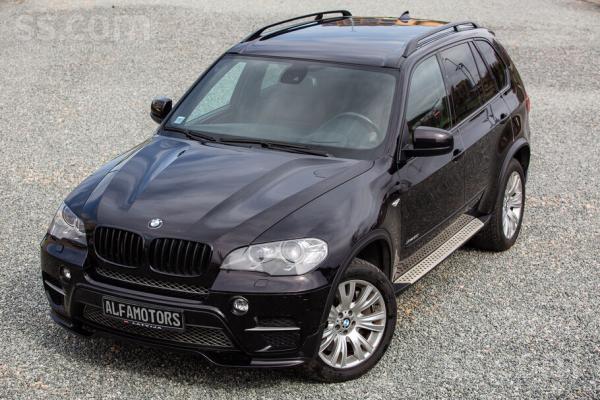 Melns BMW X5 2010 Rīga, ar dzinēja tilpumu 4.40 L un nobraukumu 0 tūkst. km par 5950 €, foto 5 vietnē AUTOMOTO.COM.LV