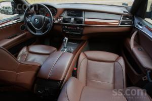 Melns BMW X5 2010 Rīga, ar dzinēja tilpumu 4.40 L un nobraukumu 0 tūkst. km par 5950 €, foto 6 vietnē AUTOMOTO.COM.LV