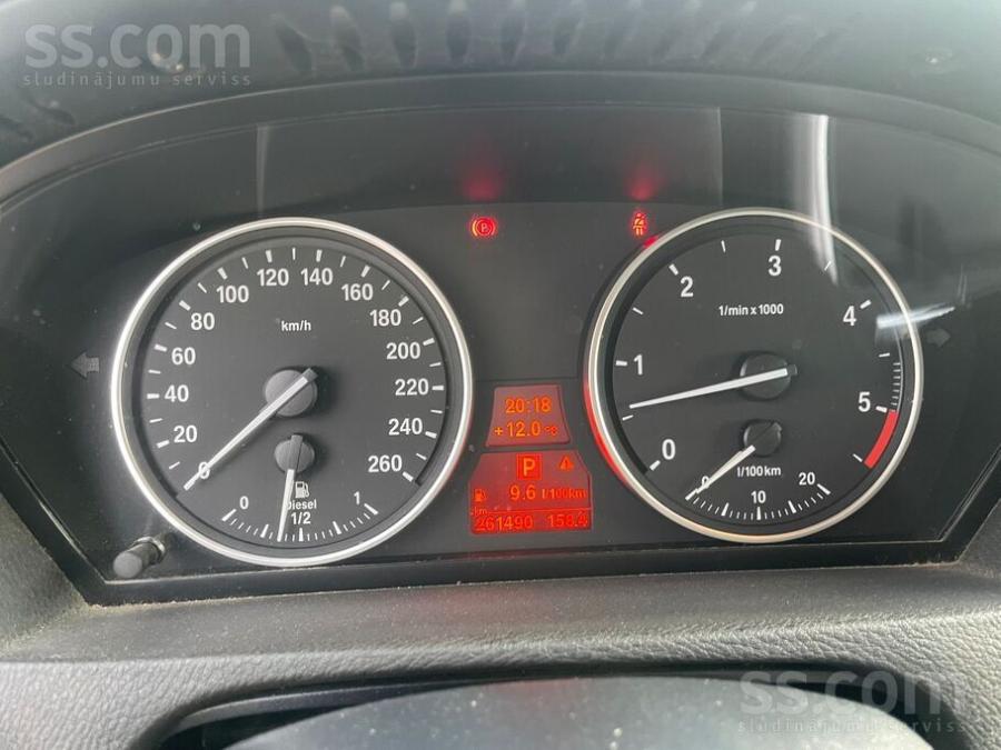 Melns BMW X5 2010 Bauska, ar dzinēja tilpumu 3.00 L un nobraukumu 261 tūkst. km par 11000 €, foto 7 vietnē AUTOMOTO.COM.LV