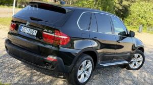 Black BMW X5 2010 in Jurmala, with an engine capacity of 3.00 L and mileage of 0 thousand km for 10950 €, photo 15 on AUTOMOTO.COM.LV