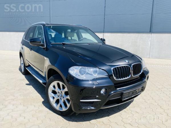 Black BMW X5 2010 in Riga, with an engine capacity of 3.00 L and mileage of 0 thousand km for 10990 €, photo 1 on AUTOMOTO.COM.LV