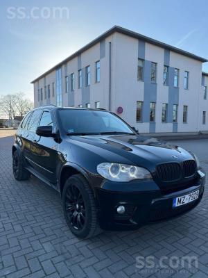 Melns BMW X5 2010 Jelgava, ar dzinēja tilpumu 3.00 L un nobraukumu 430 tūkst. km par 9990 €, foto 3 vietnē AUTOMOTO.COM.LV