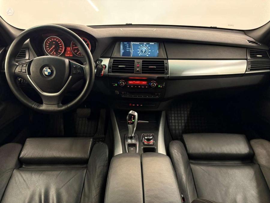 Melns BMW X5 2010 Marijampole, ar dzinēja tilpumu 2.99 L un nobraukumu 332 tūkst. km par 9850 €, foto 8 vietnē AUTOMOTO.COM.LV