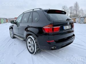 Melns BMW X5 2010 Rēzekne, ar dzinēja tilpumu 3.00 L un nobraukumu 301 tūkst. km par 10900 €, foto 8 vietnē AUTOMOTO.COM.LV