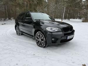 Black BMW X5 2010 in Radviliskis, with an engine capacity of 2.99 L and mileage of 303 thousand km for 8000 €, photo 2 on AUTOMOTO.COM.LV