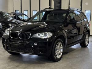 Black BMW X5 2010 in Marijampole, with an engine capacity of 2.99 L and mileage of 295 thousand km for 10350 €, photo 5 on AUTOMOTO.COM.LV