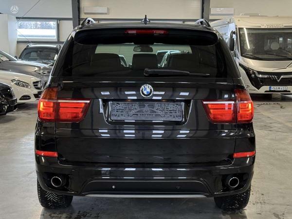 Melns BMW X5 2010 Marijampole, ar dzinēja tilpumu 2.99 L un nobraukumu 295 tūkst. km par 10350 €, foto 7 vietnē AUTOMOTO.COM.LV