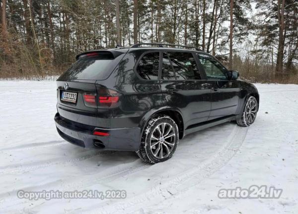 Melns BMW X5 2010 Tartu, ar dzinēja tilpumu 0.00 L un nobraukumu 307 tūkst. km par 8500 €, foto 3 vietnē AUTOMOTO.COM.LV