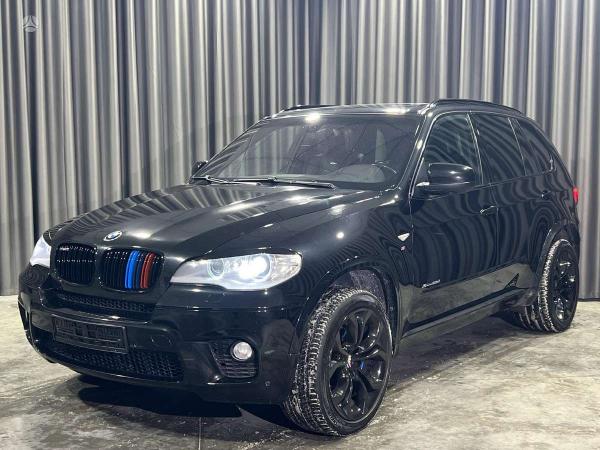 Black BMW X5 2010 in Marijampole, with an engine capacity of 2.99 L and mileage of 278 thousand km for 11250 €, photo 9 on AUTOMOTO.COM.LV