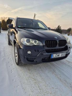 Melns BMW X5 2010 Šakiai, ar dzinēja tilpumu 2.99 L un nobraukumu 317 tūkst. km par 10250 €, foto  vietnē AUTOMOTO.COM.LV