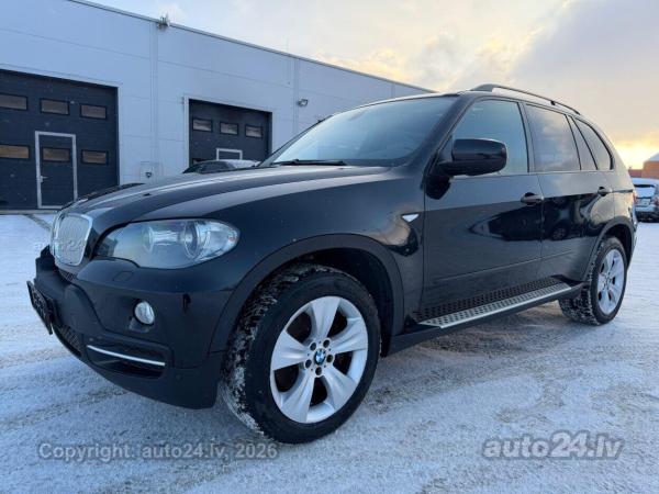 Black BMW X5 2010 in Tartu, with an engine capacity of 3.00 L and mileage of 200 thousand km for 9999 €, photo 1 on AUTOMOTO.COM.LV
