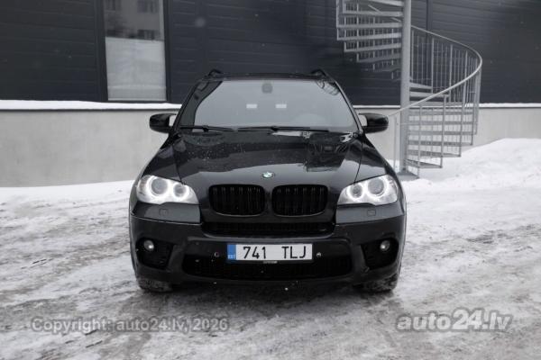 Melns BMW X5 2010 Tallina, ar dzinēja tilpumu 3.00 L un nobraukumu 300 tūkst. km par 7990 €, foto 1 vietnē AUTOMOTO.COM.LV