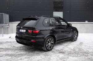 Melns BMW X5 2010 Tallina, ar dzinēja tilpumu 3.00 L un nobraukumu 300 tūkst. km par 7990 €, foto 4 vietnē AUTOMOTO.COM.LV