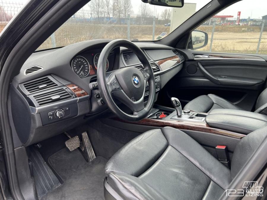 Melns BMW X5 2010 Tauragė, ar dzinēja tilpumu 3.00 L un nobraukumu 340 tūkst. km par 9200 €, foto 12 vietnē AUTOMOTO.COM.LV
