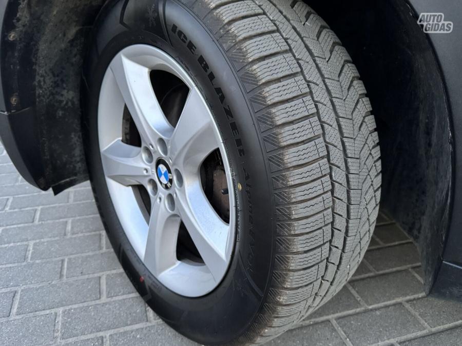 Melns BMW X5 2010 Utena, ar dzinēja tilpumu 3.00 L un nobraukumu 238 tūkst. km par 11490 €, foto 27 vietnē AUTOMOTO.COM.LV