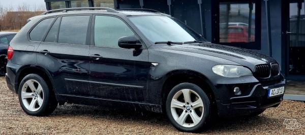 Melns BMW X5 2010 Kretinga, ar dzinēja tilpumu 3.00 L un nobraukumu 111 tūkst. km par 10150 €, foto 10 vietnē AUTOMOTO.COM.LV
