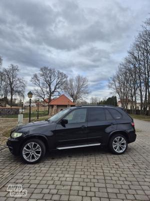 Black BMW X5 2010 in Pakruojis, with an engine capacity of 3.00 L and mileage of 355 thousand km for 10700 €, photo  on AUTOMOTO.COM.LV