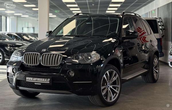 Black BMW X5 2010 in Klaipeda, with an engine capacity of 3.00 L and mileage of 279 thousand km for 10900 €, photo 1 on AUTOMOTO.COM.LV