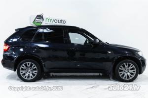 Black BMW X5 2010 in Tallinn, with an engine capacity of 3.00 L and mileage of 321 thousand km for 9990 €, photo 10 on AUTOMOTO.COM.LV