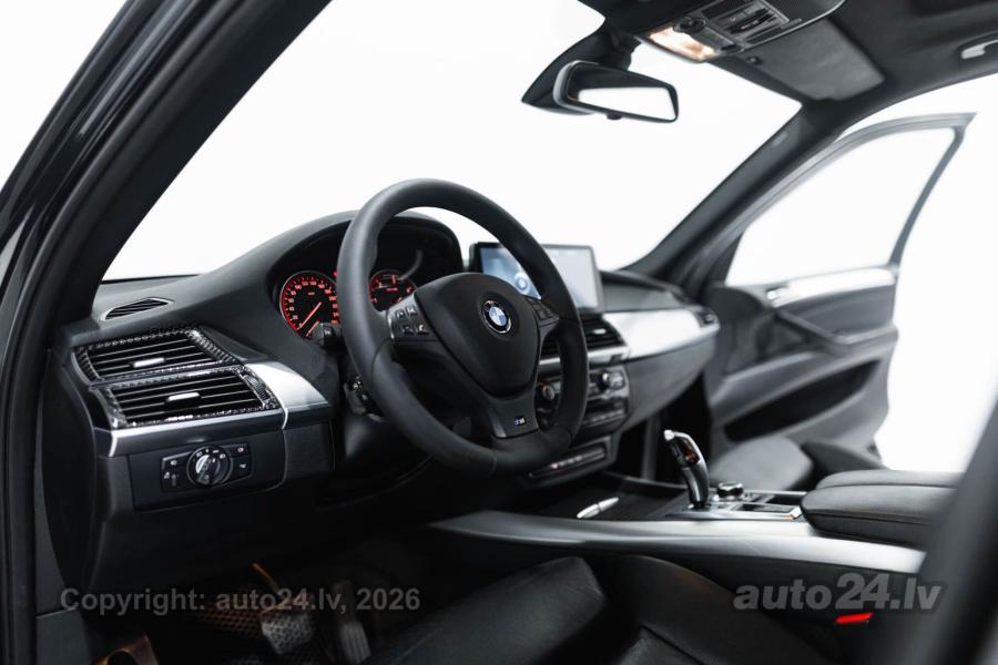 Black BMW X5 2010 in Tallinn, with an engine capacity of 3.00 L and mileage of 321 thousand km for 9990 €, photo 12 on AUTOMOTO.COM.LV