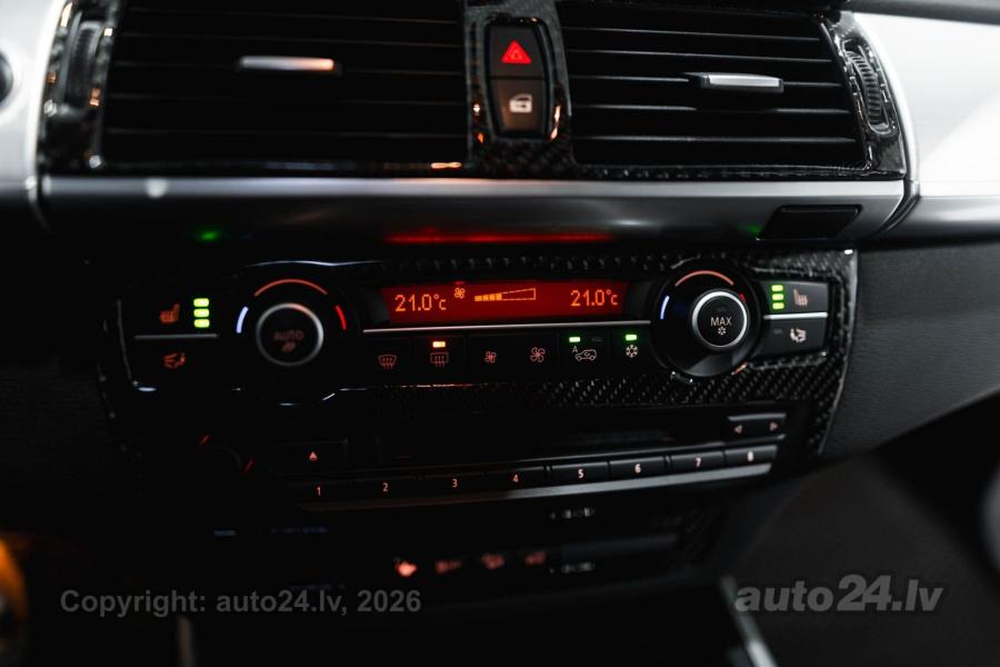 Black BMW X5 2010 in Tallinn, with an engine capacity of 3.00 L and mileage of 321 thousand km for 9990 €, photo 27 on AUTOMOTO.COM.LV