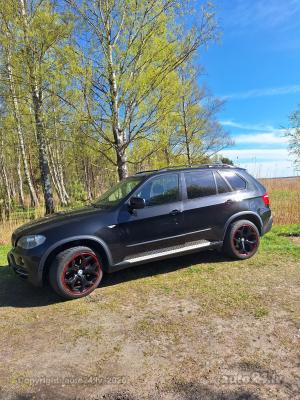 Black BMW X5 2010 in Parnu, with an engine capacity of 3.00 L and mileage of 346 thousand km for 10400 €, photo 3 on AUTOMOTO.COM.LV