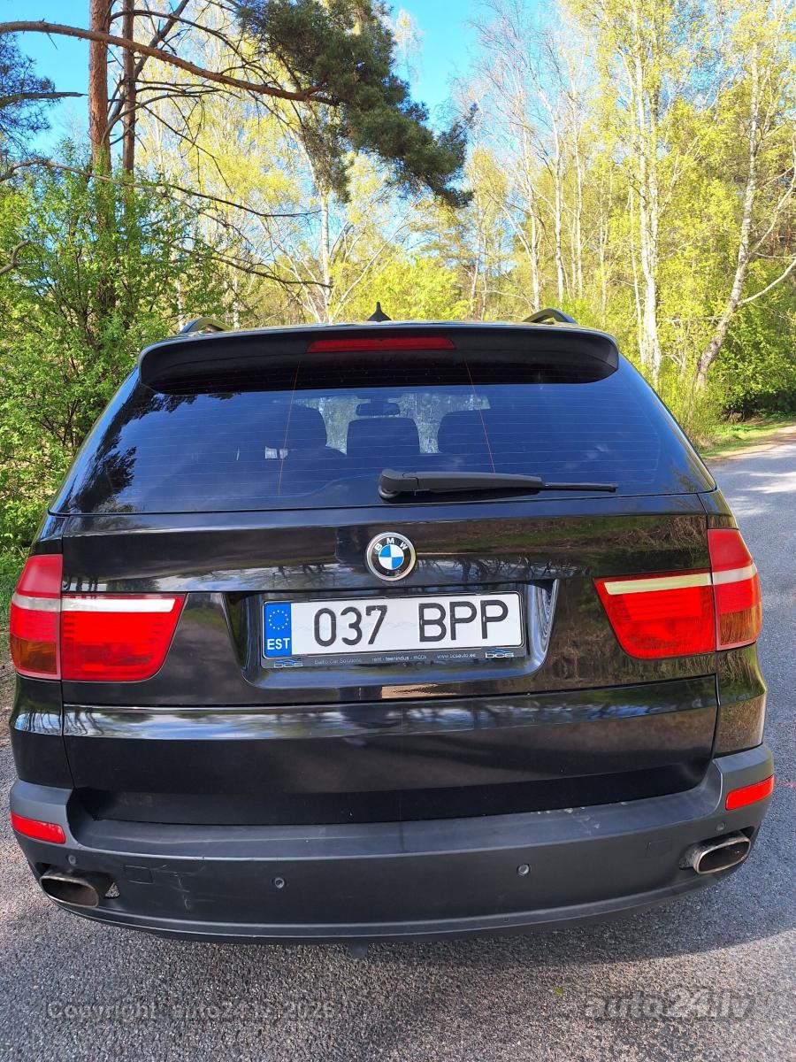 Black BMW X5 2010 in Parnu, with an engine capacity of 3.00 L and mileage of 346 thousand km for 10400 €, photo 5 on AUTOMOTO.COM.LV