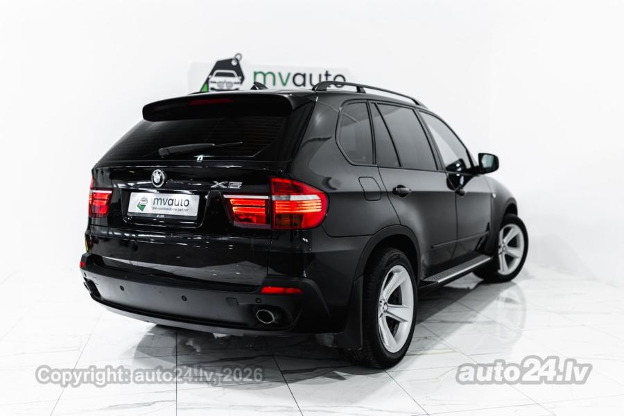 Black BMW X5 2010 in Tallinn, with an engine capacity of 3.00 L and mileage of 388 thousand km for 7990 €, photo 9 on AUTOMOTO.COM.LV