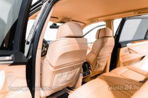 Black BMW X5 2010 in Tallinn, with an engine capacity of 3.00 L and mileage of 388 thousand km for 7990 €, photo 19 on AUTOMOTO.COM.LV