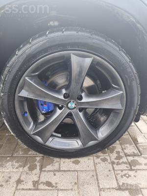 Melns BMW X5 2010 Ludza, ar dzinēja tilpumu 3.00 L un nobraukumu 237 tūkst. km par 9990 €, foto 4 vietnē AUTOMOTO.COM.LV