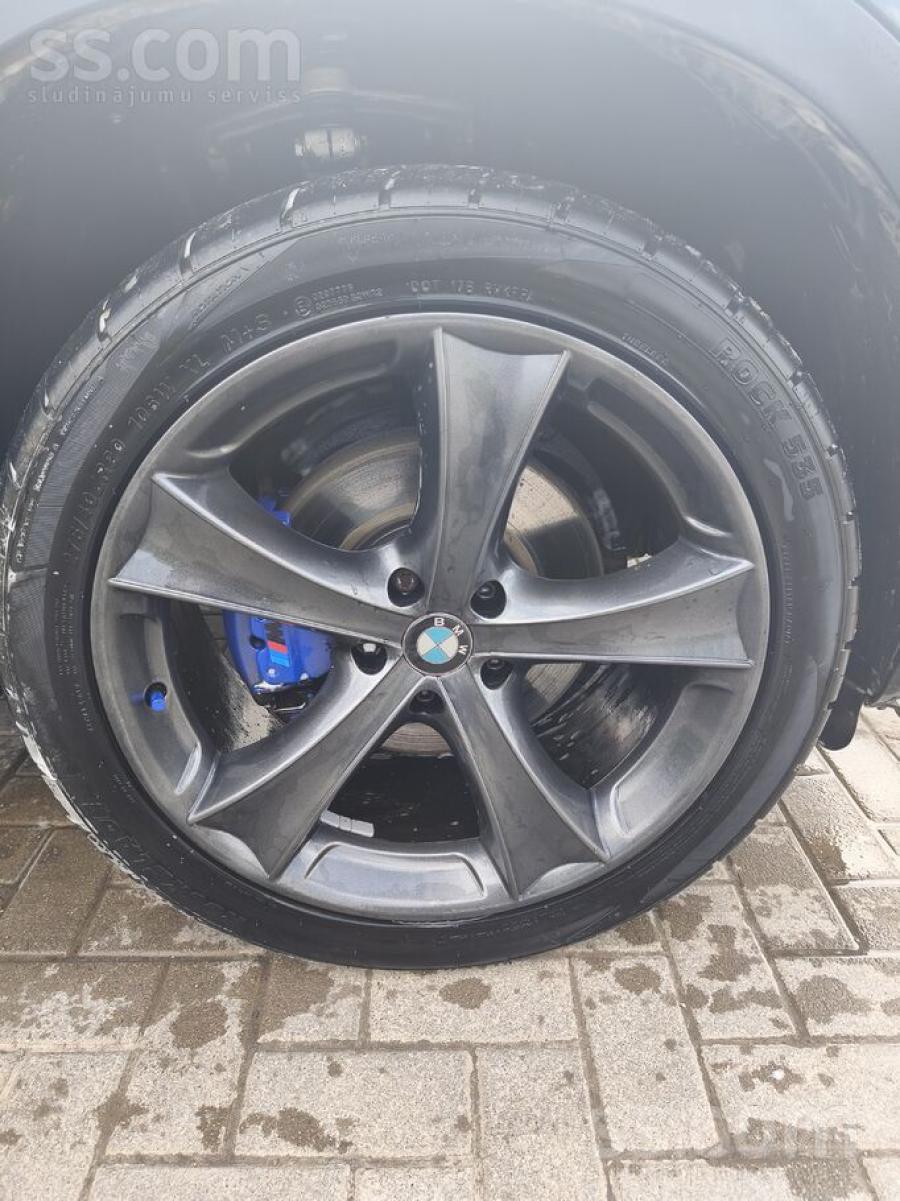 Melns BMW X5 2010 Ludza, ar dzinēja tilpumu 3.00 L un nobraukumu 237 tūkst. km par 9990 €, foto 4 vietnē AUTOMOTO.COM.LV