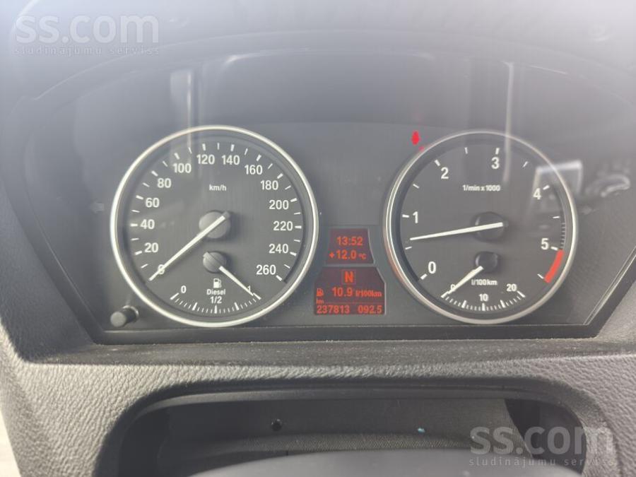 Melns BMW X5 2010 Ludza, ar dzinēja tilpumu 3.00 L un nobraukumu 237 tūkst. km par 9990 €, foto 11 vietnē AUTOMOTO.COM.LV