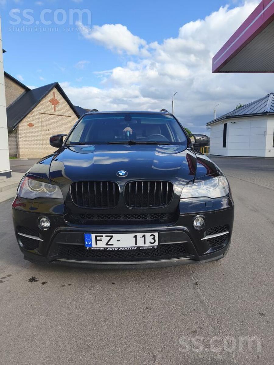 Melns BMW X5 2010 Ludza, ar dzinēja tilpumu 3.00 L un nobraukumu 237 tūkst. km par 9500 €, foto 1 vietnē AUTOMOTO.COM.LV
