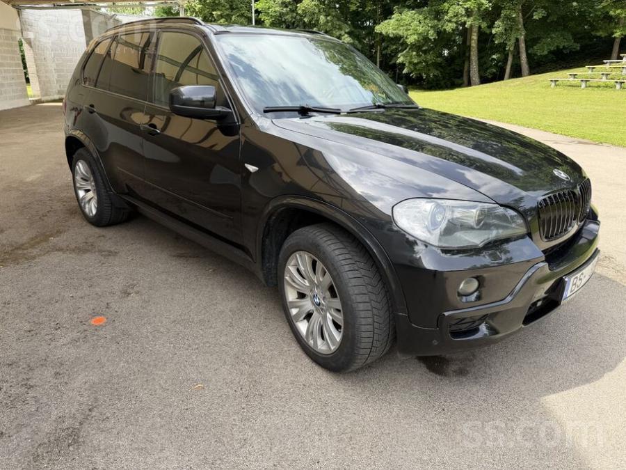 Melns BMW X5 2010 Rīga, ar dzinēja tilpumu 3.00 L un nobraukumu 260 tūkst. km par 10500 €, foto 4 vietnē AUTOMOTO.COM.LV