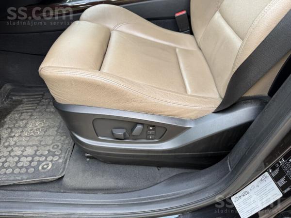 Melns BMW X5 2010 Rīga, ar dzinēja tilpumu 3.00 L un nobraukumu 260 tūkst. km par 10500 €, foto 5 vietnē AUTOMOTO.COM.LV