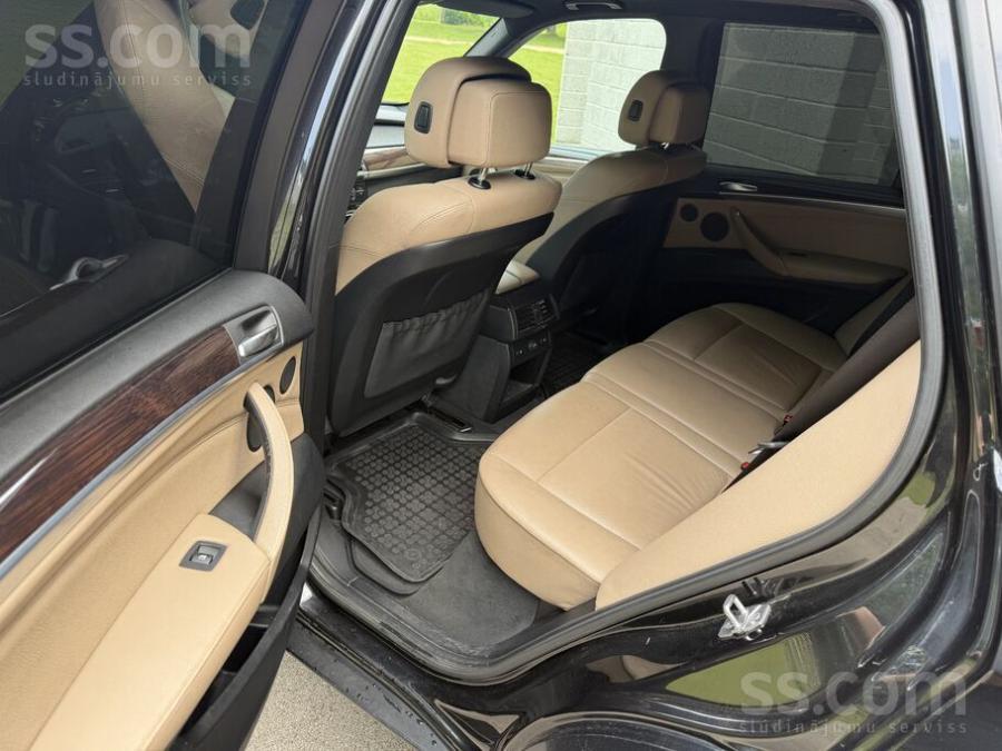 Melns BMW X5 2010 Rīga, ar dzinēja tilpumu 3.00 L un nobraukumu 260 tūkst. km par 10500 €, foto 10 vietnē AUTOMOTO.COM.LV