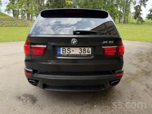 Melns BMW X5 2010 Rīga, ar dzinēja tilpumu 3.00 L un nobraukumu 260 tūkst. km par 10500 €, foto 12 vietnē AUTOMOTO.COM.LV
