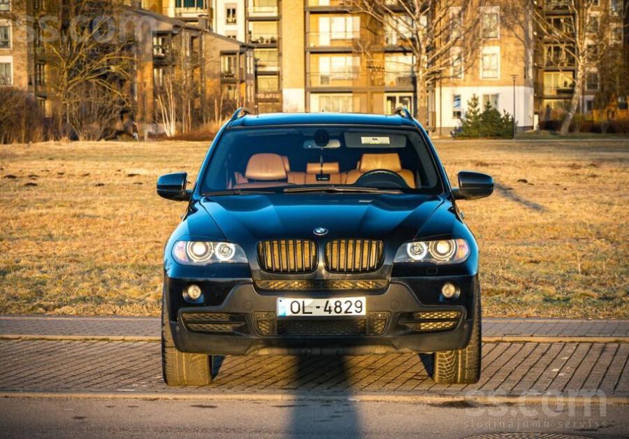 Черный БМВ Х5 2010 в Рига, объемом двигателя 3.00 л и пробегом 0 тыс. км за 7990 €, фото 3 на AUTOMOTO.COM.LV