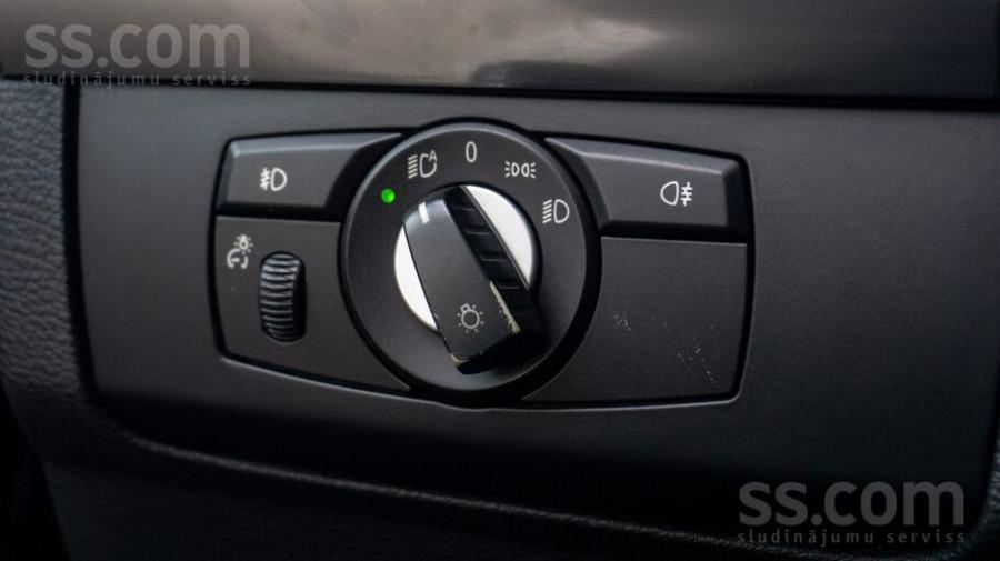 Melns BMW X5 2010 Rīga, ar dzinēja tilpumu 3.00 L un nobraukumu 302 tūkst. km par 10190 €, foto 22 vietnē AUTOMOTO.COM.LV
