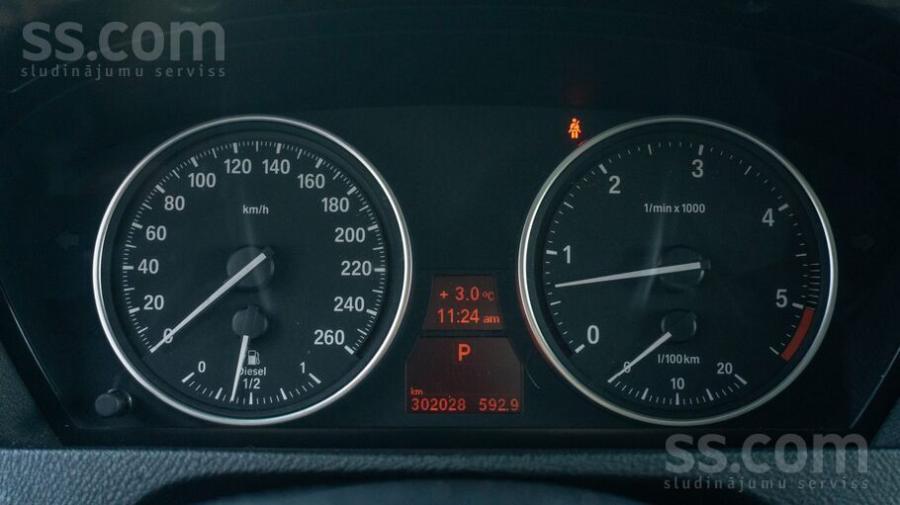 Melns BMW X5 2010 Rīga, ar dzinēja tilpumu 3.00 L un nobraukumu 302 tūkst. km par 10190 €, foto 23 vietnē AUTOMOTO.COM.LV