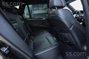 Black BMW X5 2010 in Riga, with an engine capacity of 3.00 L and mileage of 0 thousand km for 9495 €, photo 19 on AUTOMOTO.COM.LV