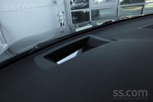 Black BMW X5 2010 in Riga, with an engine capacity of 3.00 L and mileage of 0 thousand km for 9495 €, photo 24 on AUTOMOTO.COM.LV