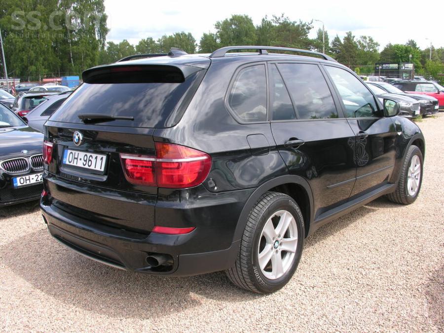 Melns BMW X5 2010 Rīga, ar dzinēja tilpumu 3.00 L un nobraukumu 280 tūkst. km par 9950 €, foto 4 vietnē AUTOMOTO.COM.LV