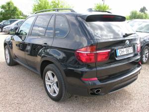 Melns BMW X5 2010 Rīga, ar dzinēja tilpumu 3.00 L un nobraukumu 280 tūkst. km par 9950 €, foto 5 vietnē AUTOMOTO.COM.LV