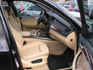Melns BMW X5 2010 Rīga, ar dzinēja tilpumu 3.00 L un nobraukumu 280 tūkst. km par 9950 €, foto 7 vietnē AUTOMOTO.COM.LV