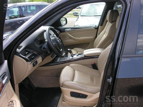 Melns BMW X5 2010 Rīga, ar dzinēja tilpumu 3.00 L un nobraukumu 280 tūkst. km par 9950 €, foto 9 vietnē AUTOMOTO.COM.LV