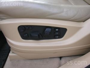 Melns BMW X5 2010 Rīga, ar dzinēja tilpumu 3.00 L un nobraukumu 280 tūkst. km par 9950 €, foto 11 vietnē AUTOMOTO.COM.LV